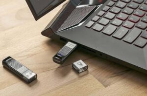 USB Storage: Pros and Cons - Cyber-Seniors Inc.